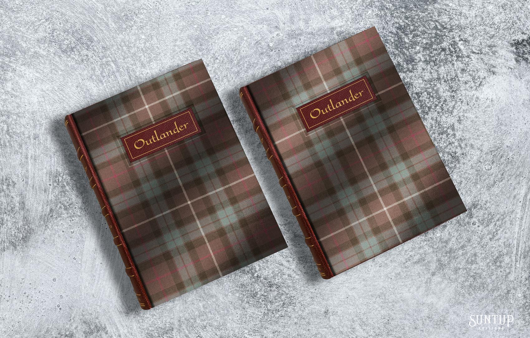 Outlander by Diana Gabaldon - Lettered Edition – Suntup Editions
